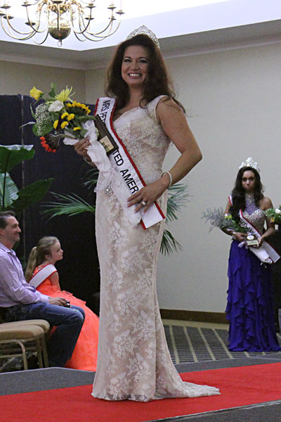 Gallery - Ms. Petite United America Ambassador 2012 Cynthia Trinidad